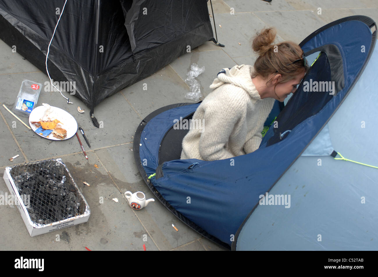 Camping out for the Royal Wedding, Kate and William Marriage, London ...