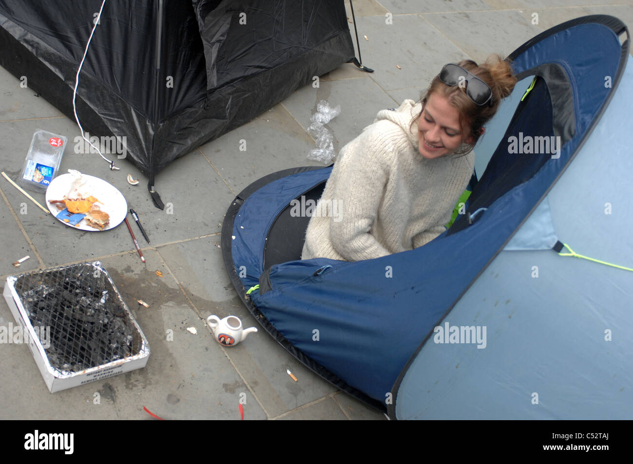 Camping out for the Royal Wedding, Kate and William Marriage, London ...
