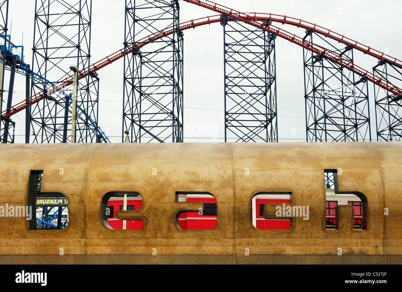 Blackpool pleasure beach sign hi-res stock photography and images - Alamy