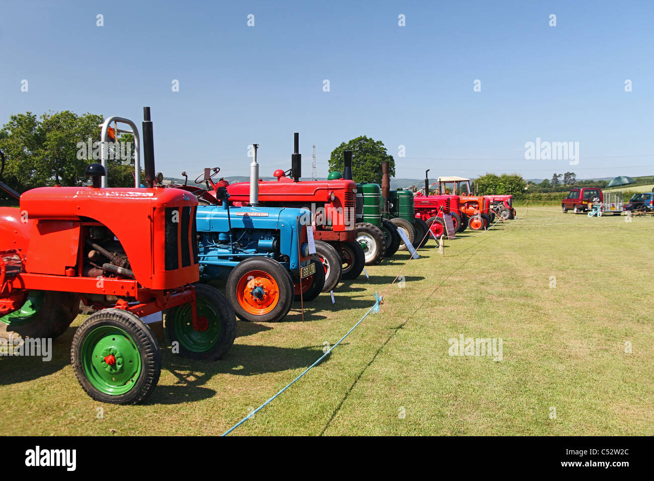 Vintage tractor tractors hi-res stock photography and images - Alamy