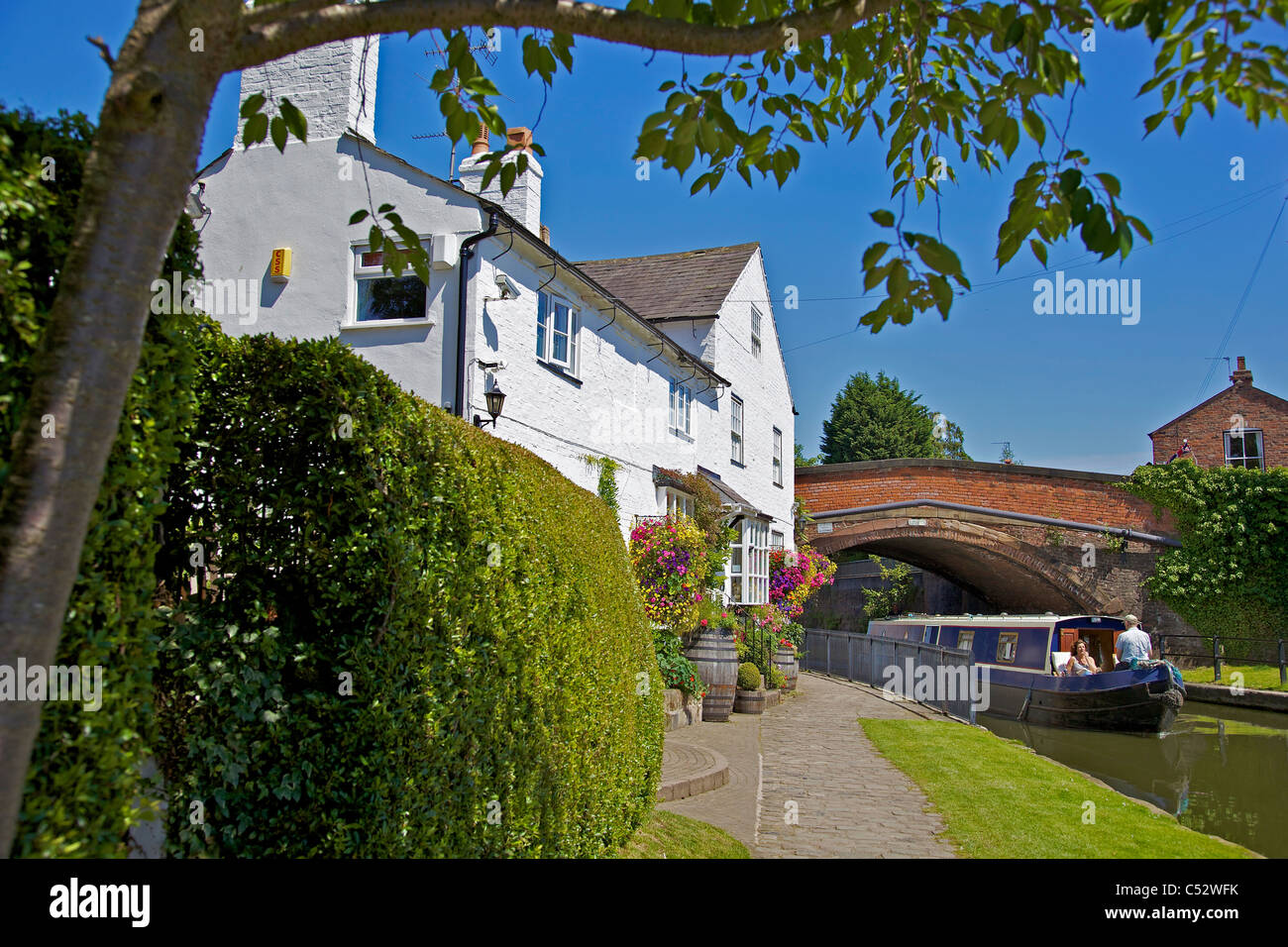 Bridgewater House on the Bridgewater canal at Lymm ridge in Cheshire ...