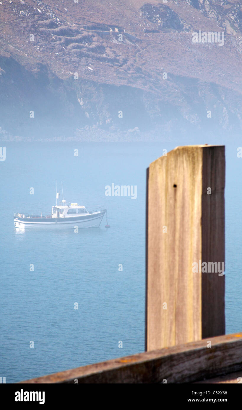 Landing jetty lundy hi-res stock photography and images - Alamy