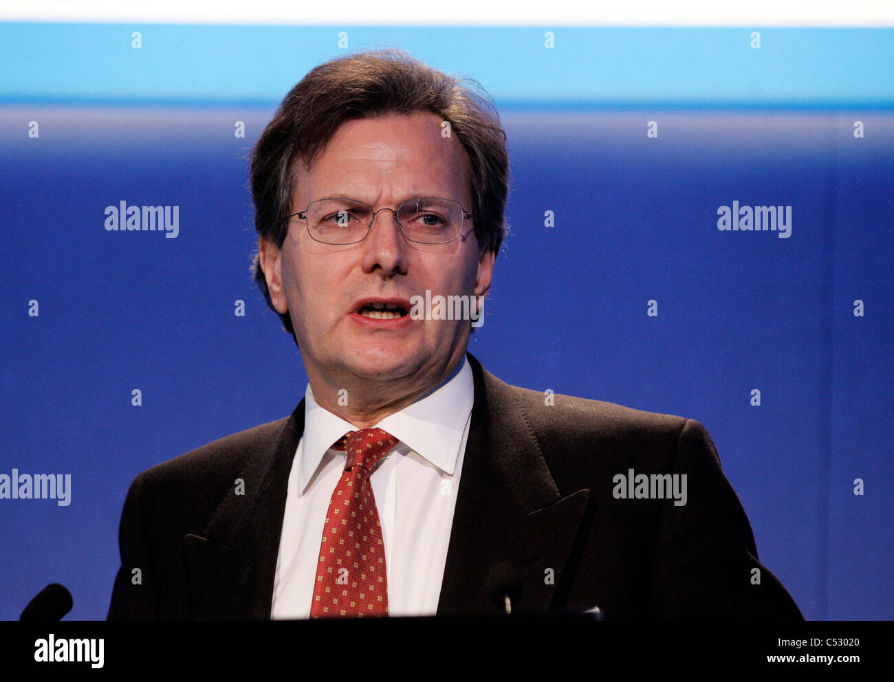 Lord goldsmith qc hi-res stock photography and images - Alamy