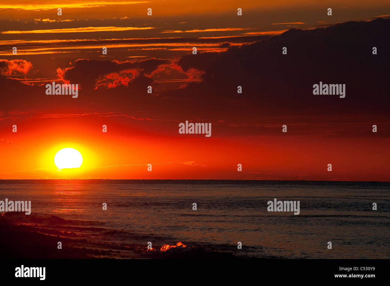 Sunsets on norfolk coast hi-res stock photography and images - Alamy