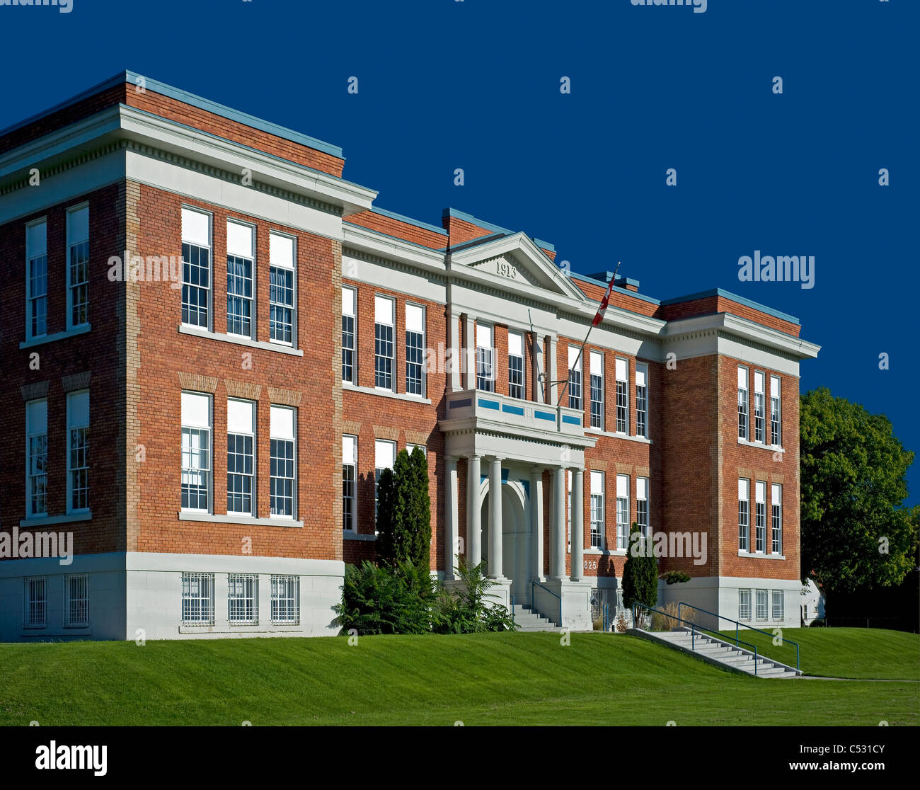 Canada school building hi-res stock photography and images - Alamy