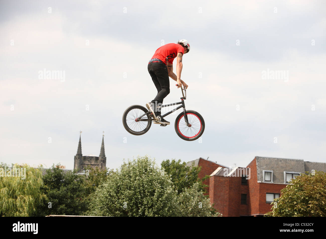 Male stunt hi-res stock photography and images - Alamy
