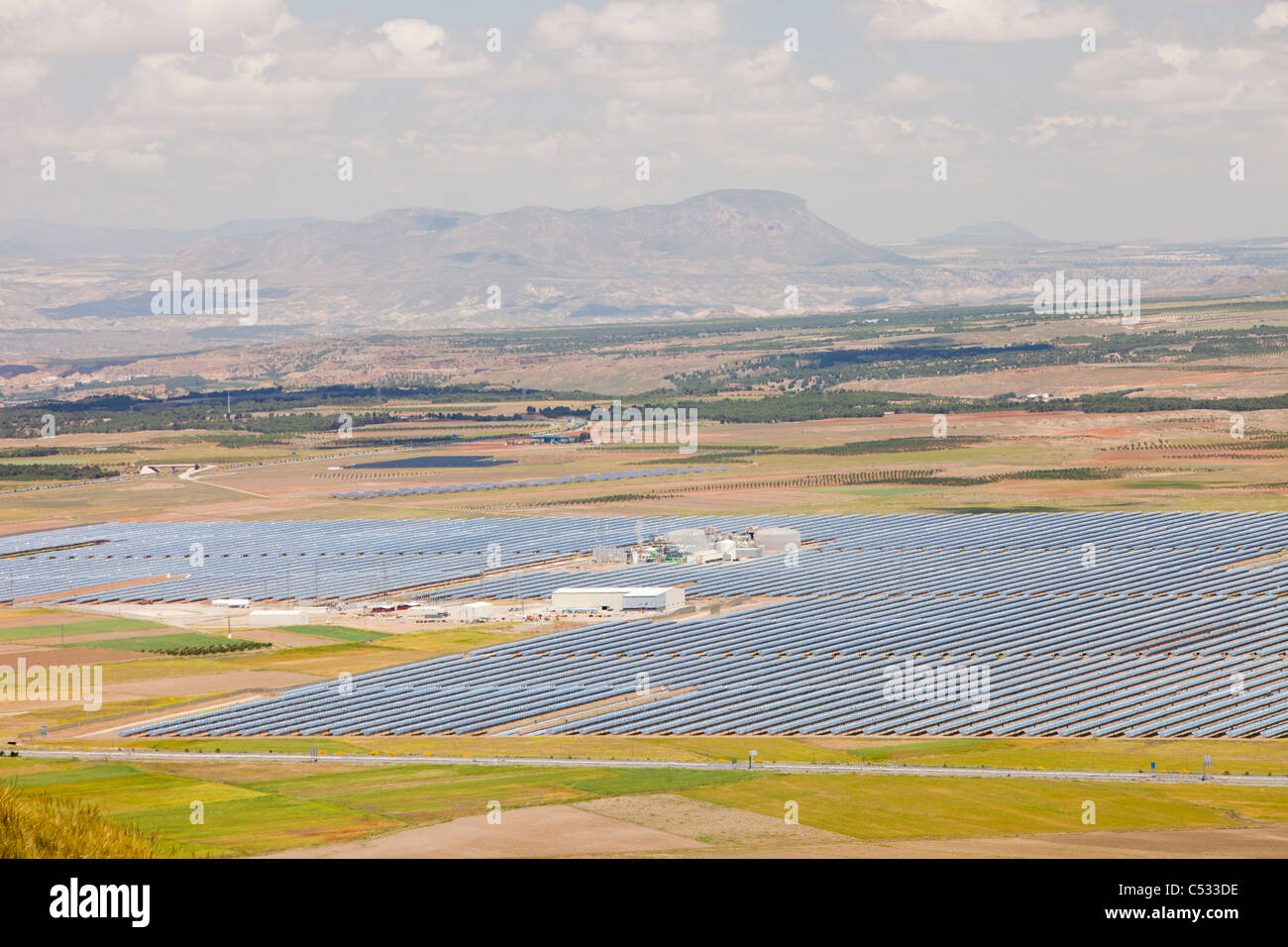Andasol 3 Solar Farm – Parabolrinnenkraftwerk Andasol III – EEJIOQ