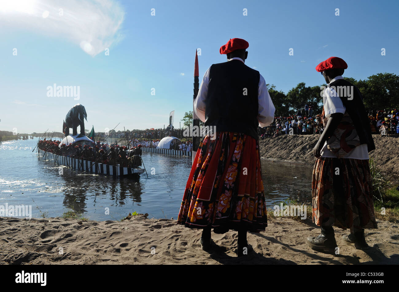 ZAMBIA Barotseland , Kuomboka ceremony, the Lozi king change his ...