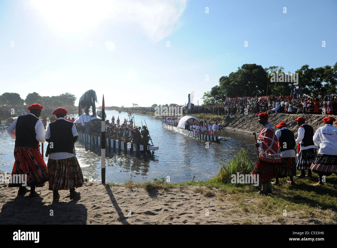 ZAMBIA Barotseland , Kuomboka ceremony, the Lozi king change his ...