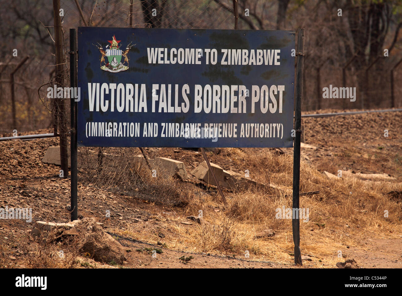 Zimbabwe border post hi-res stock photography and images - Alamy