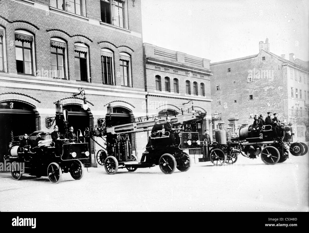 Historical fire Black and White Stock Photos & Images - Alamy