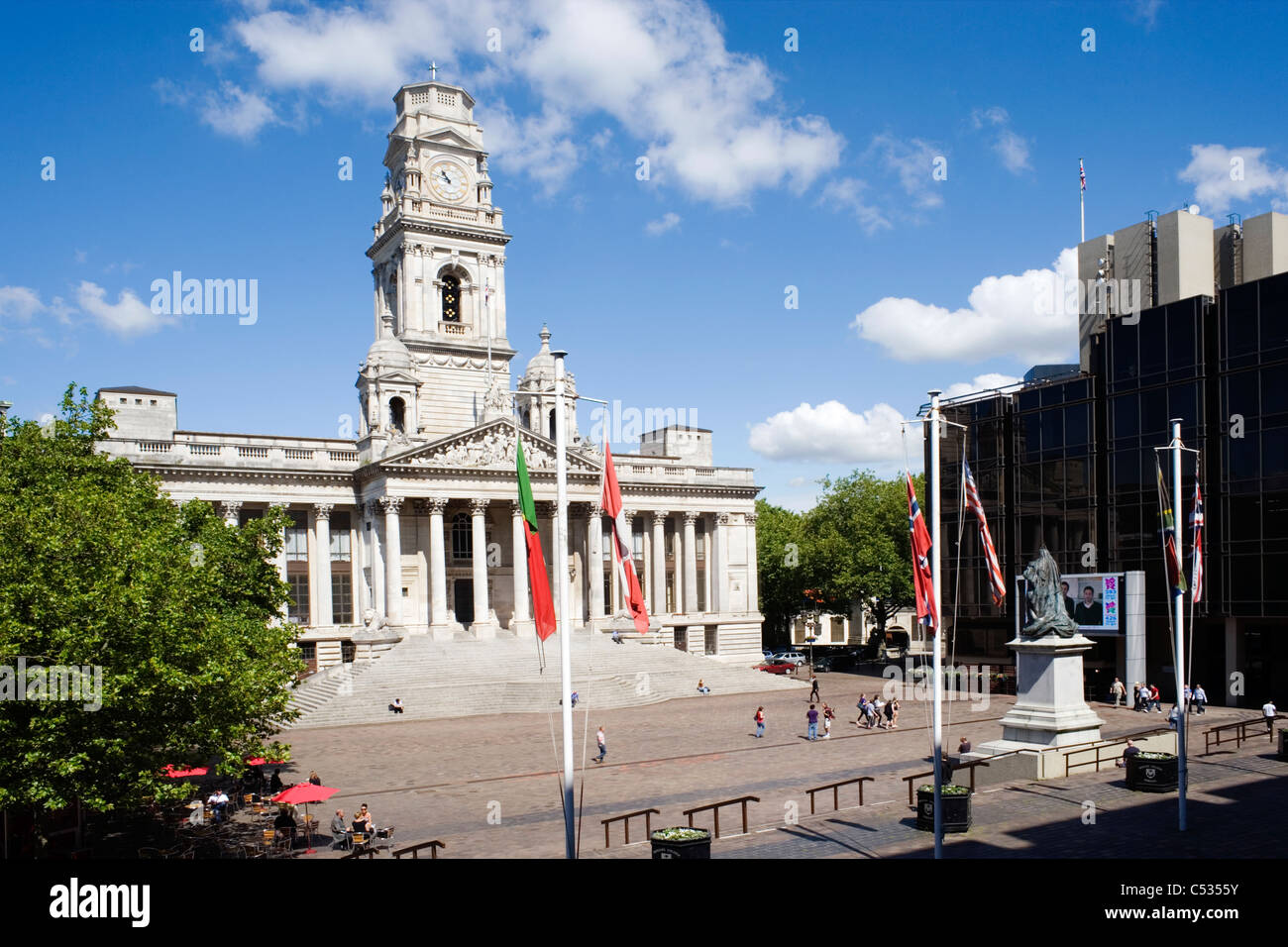 Civic offices guildhall square portsmouth hi-res stock photography and ...