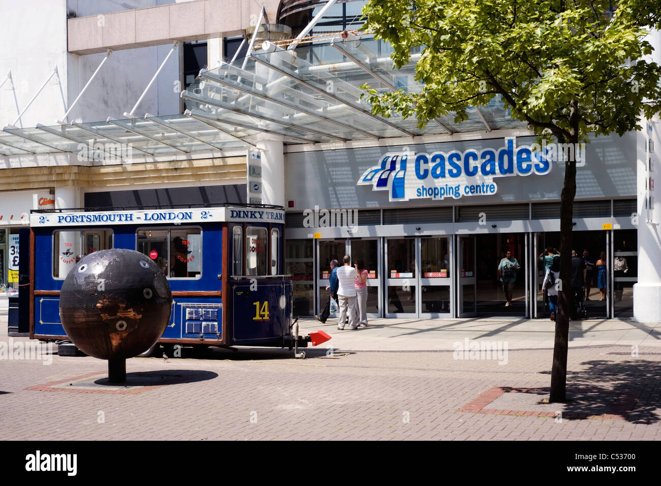 Commercial road hi-res stock photography and images - Alamy