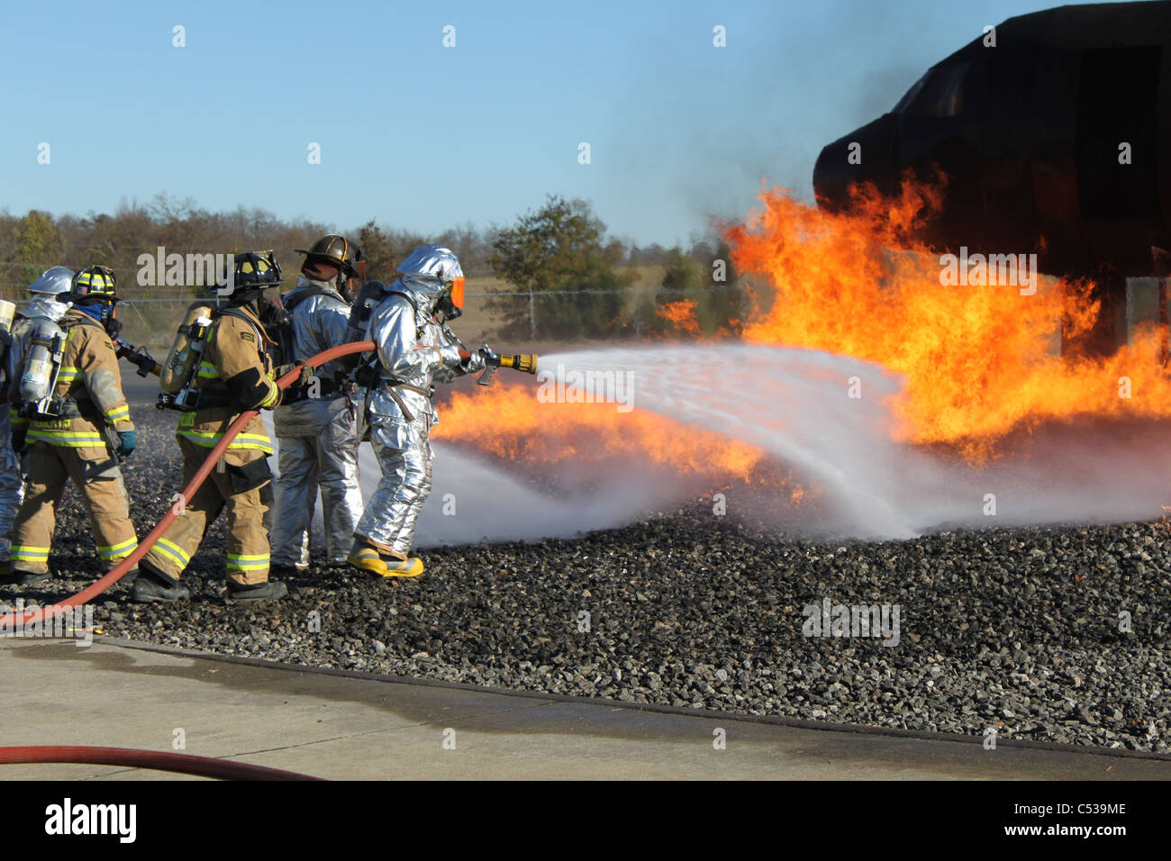 Aircraft rescue and fire fighting hi-res stock photography and images ...