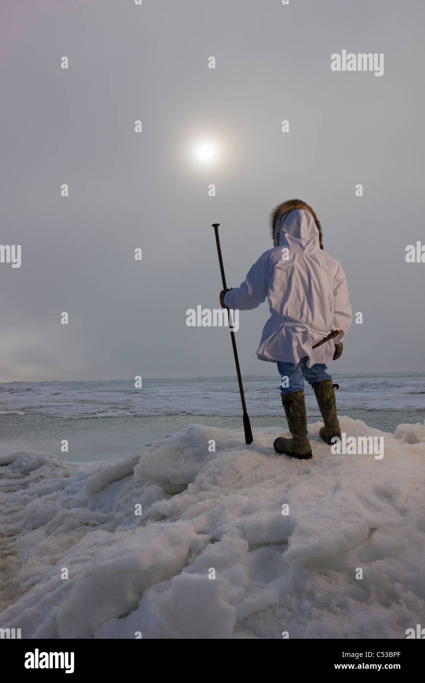 Eskimo hunter hi-res stock photography and images - Alamy