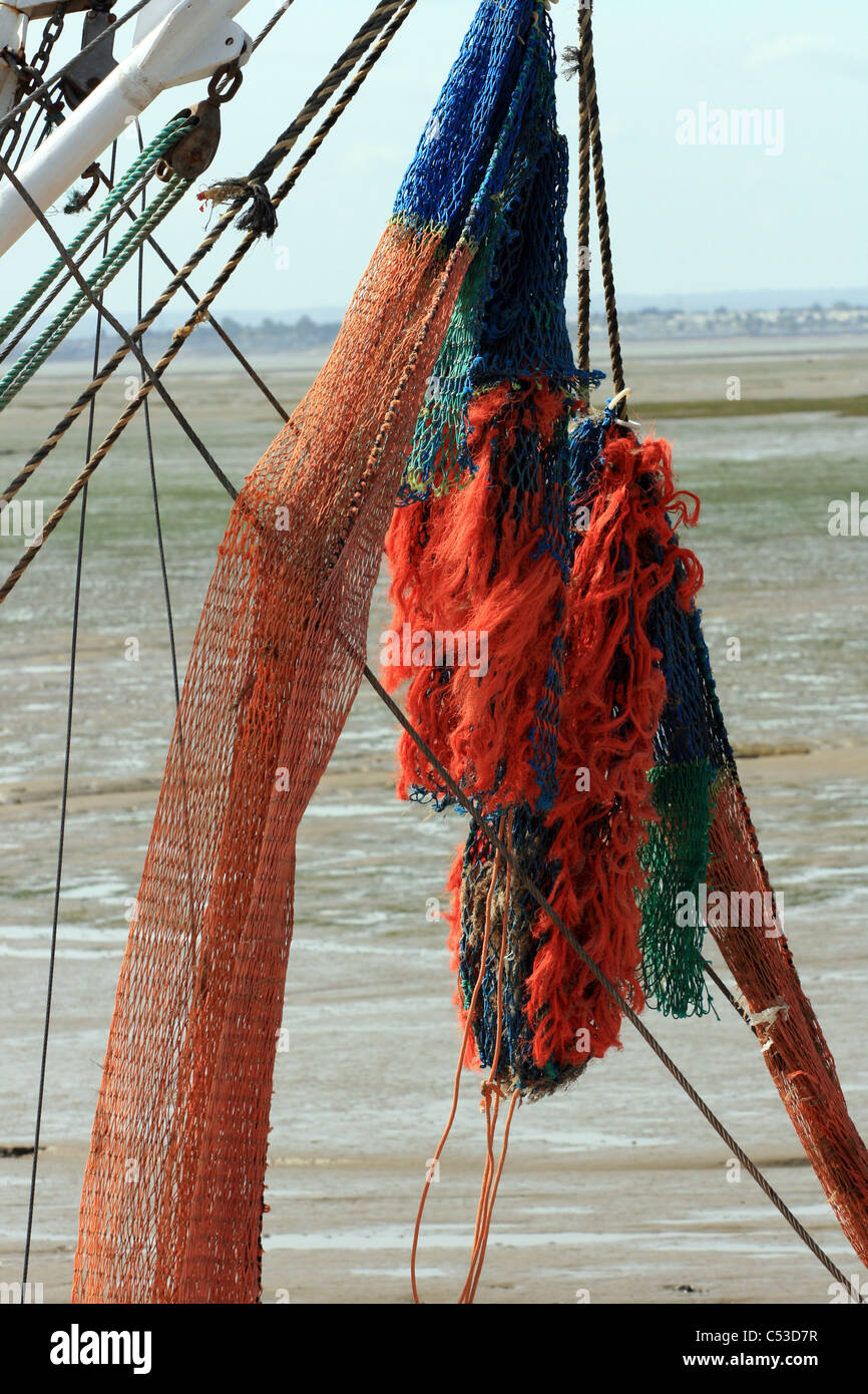 Fishing boat rigging hi-res stock photography and images - Alamy