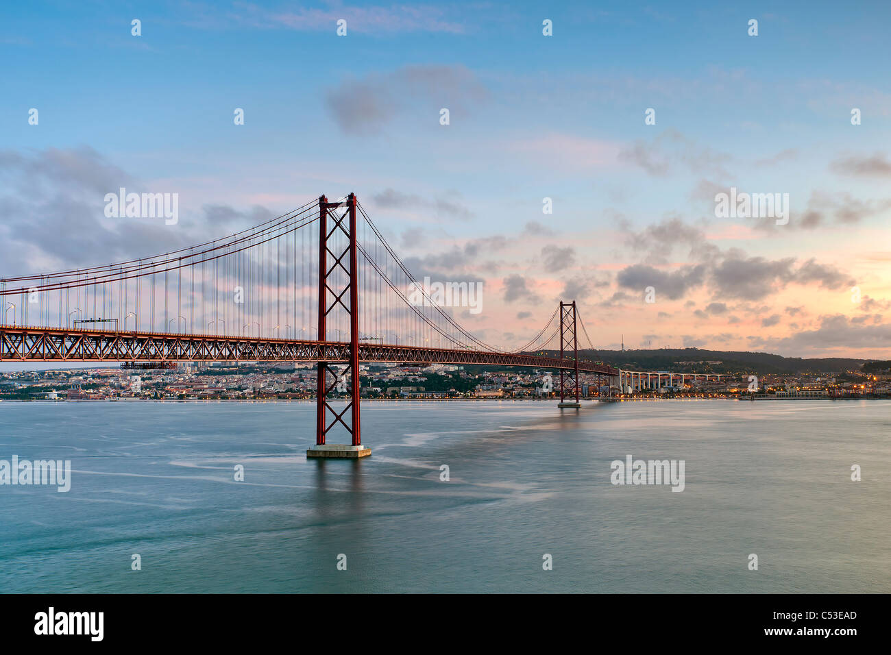 Lisbon night iron bridge hi-res stock photography and images - Alamy