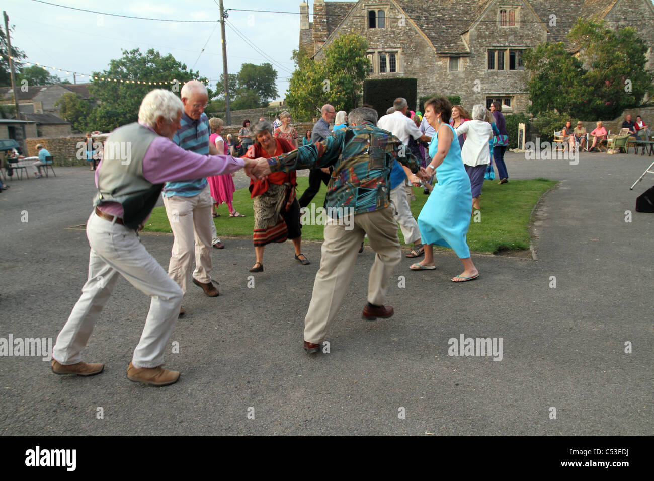 Ceilidh Dance Stock Photos & Ceilidh Dance Stock Images - Alamy