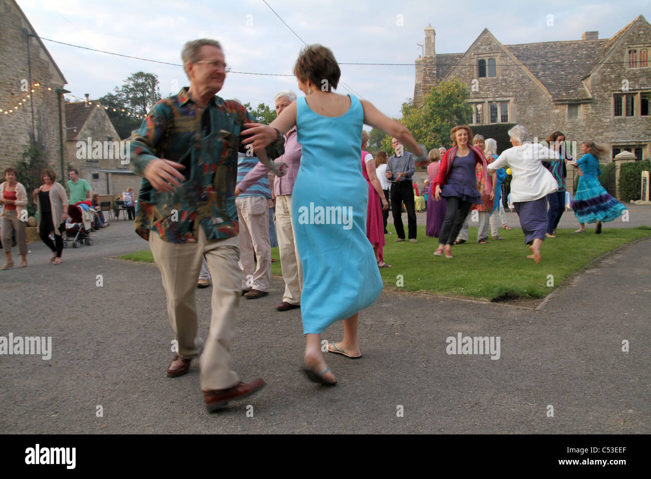 English traditional dance hi-res stock photography and images - Alamy