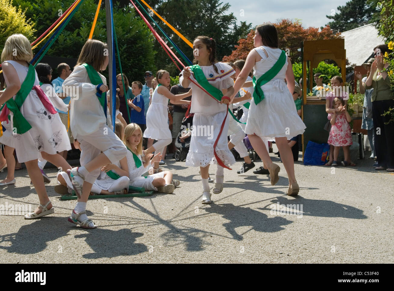 May pole dance hi-res stock photography and images - Alamy