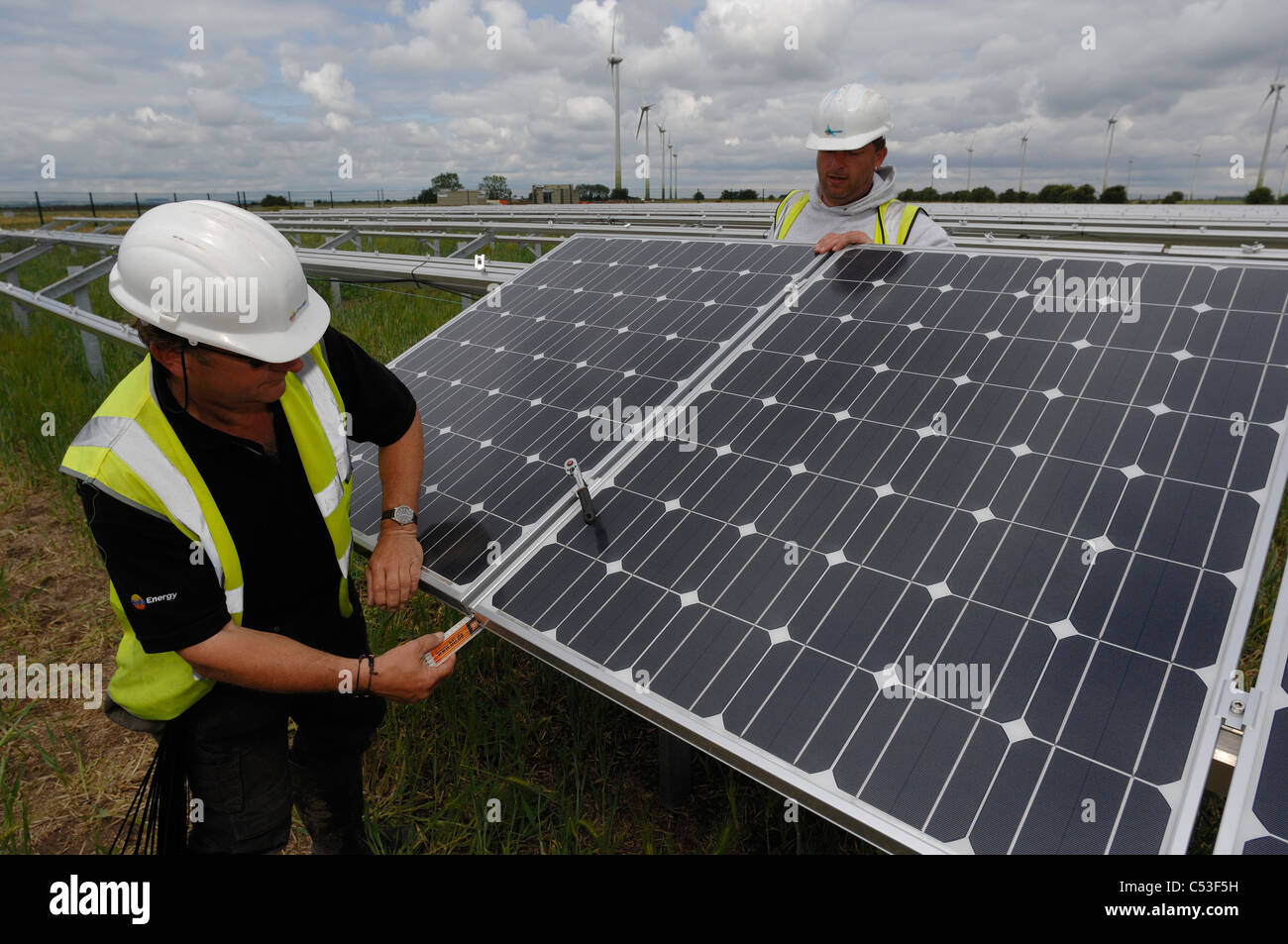 Solar farm construction hi-res stock photography and images - Alamy