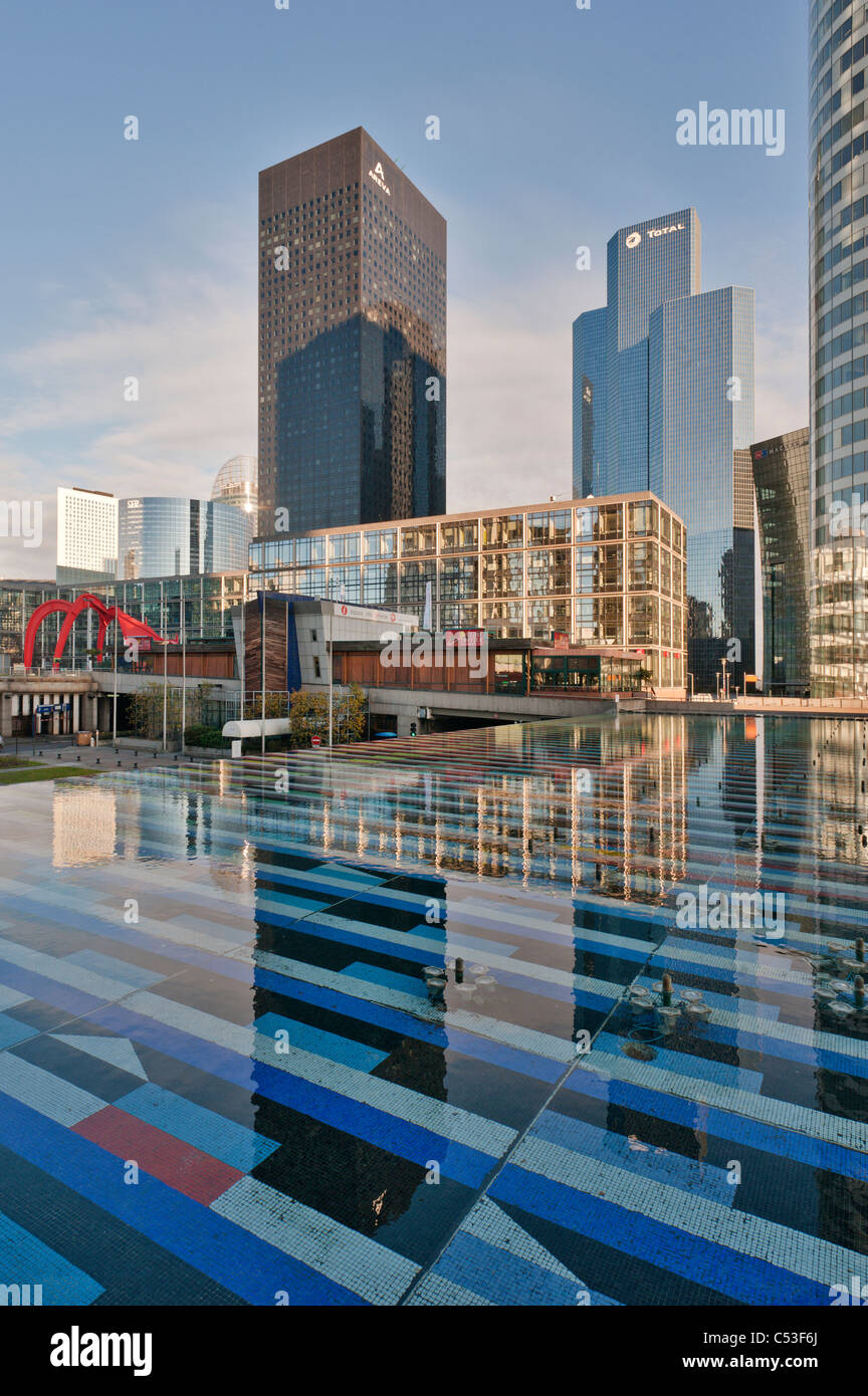 Modern architecture of Defense district Paris France Stock Photo - Alamy