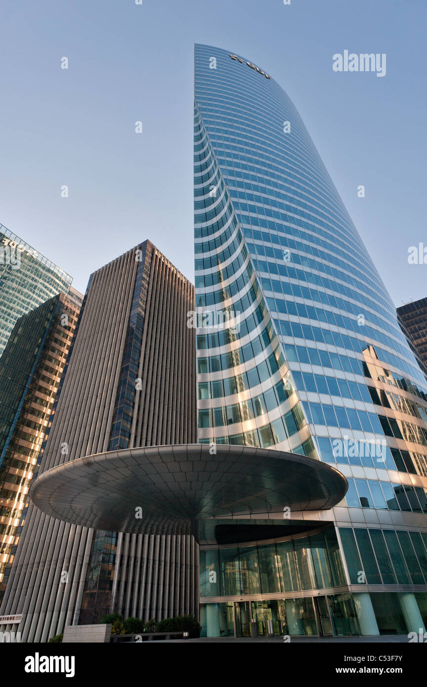 Modern architecture of Defense district Paris France Stock Photo - Alamy
