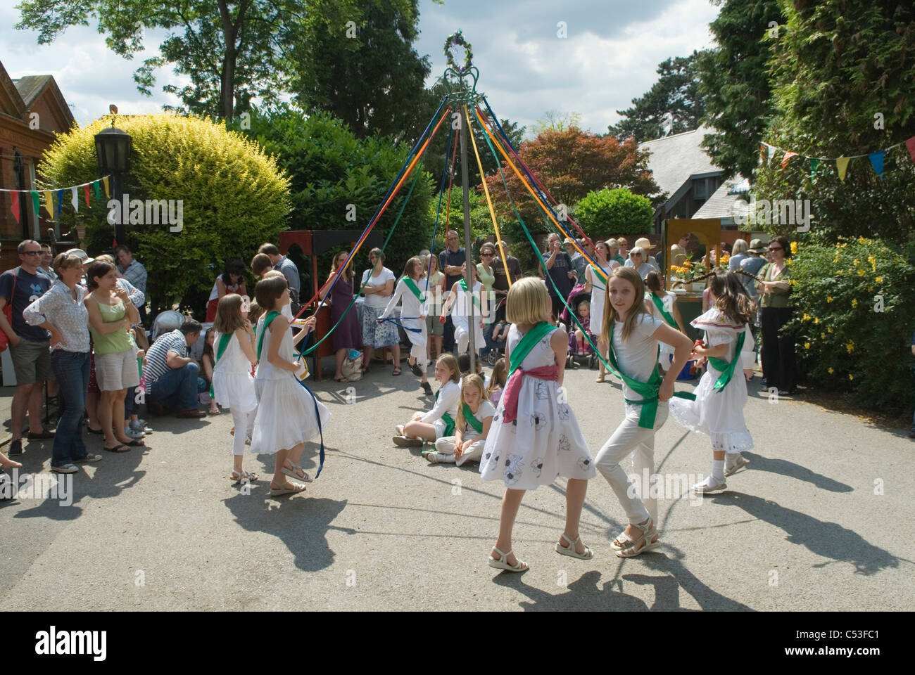 May pole dance hi-res stock photography and images - Alamy