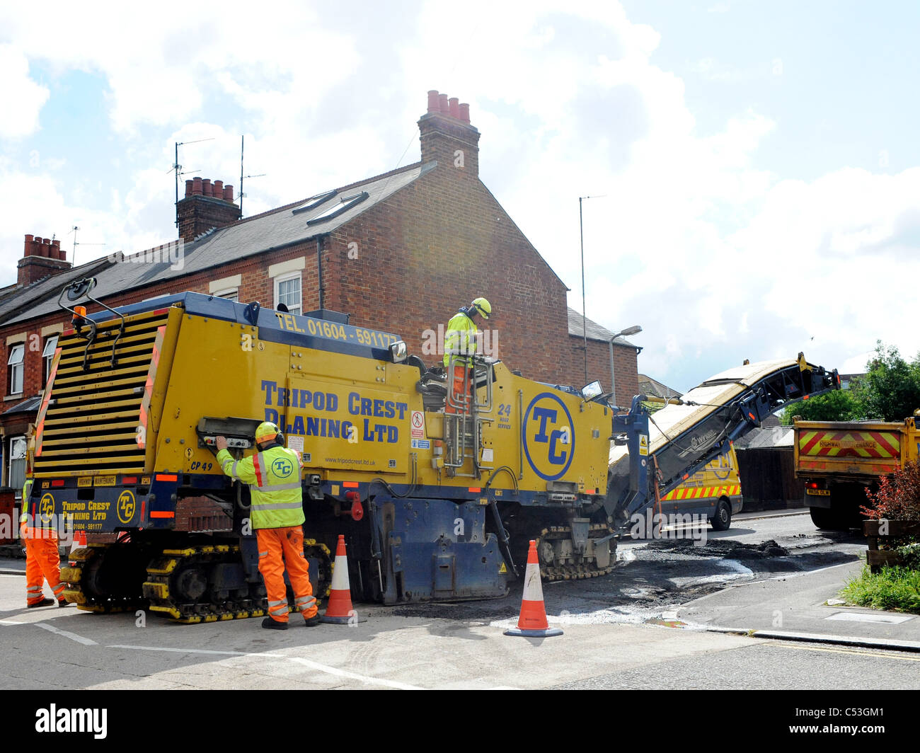 Road being resurfaced hi-res stock photography and images - Alamy