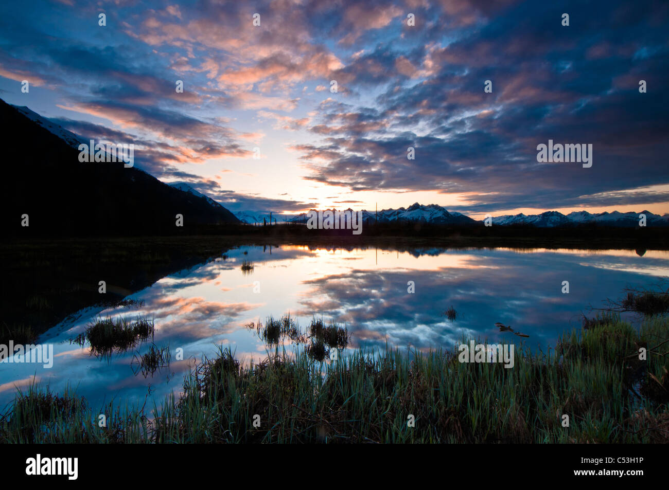 Reflecting pond hi-res stock photography and images - Alamy
