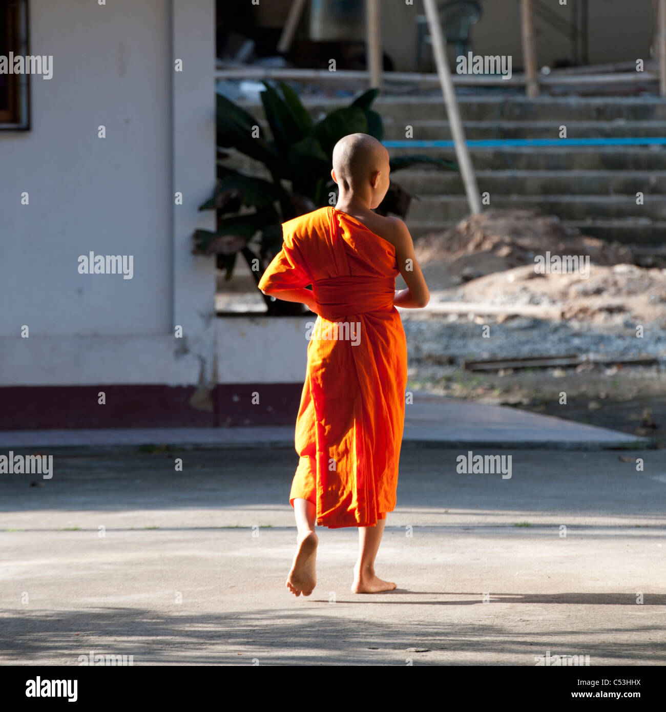 Monk kids thai hi-res stock photography and images - Alamy