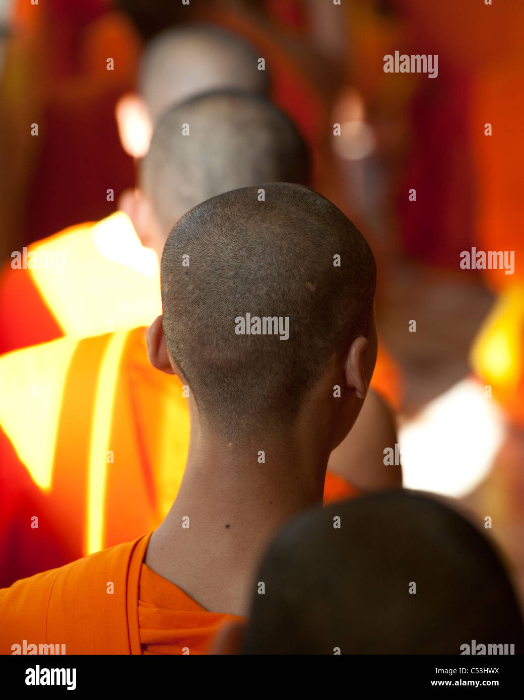 Group thai buddhist monks sitting hi-res stock photography and images ...