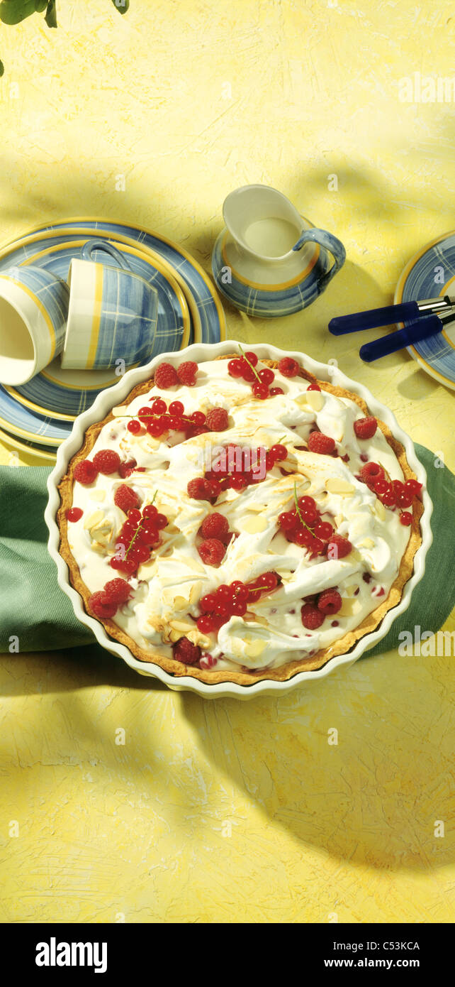 Red paste tart hi-res stock photography and images - Alamy
