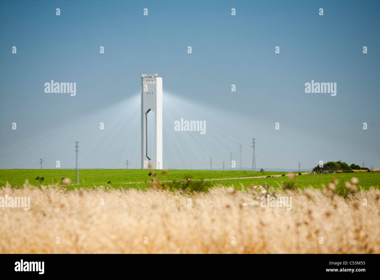The PS10 solar thermal tower, the only such working solar tower ...