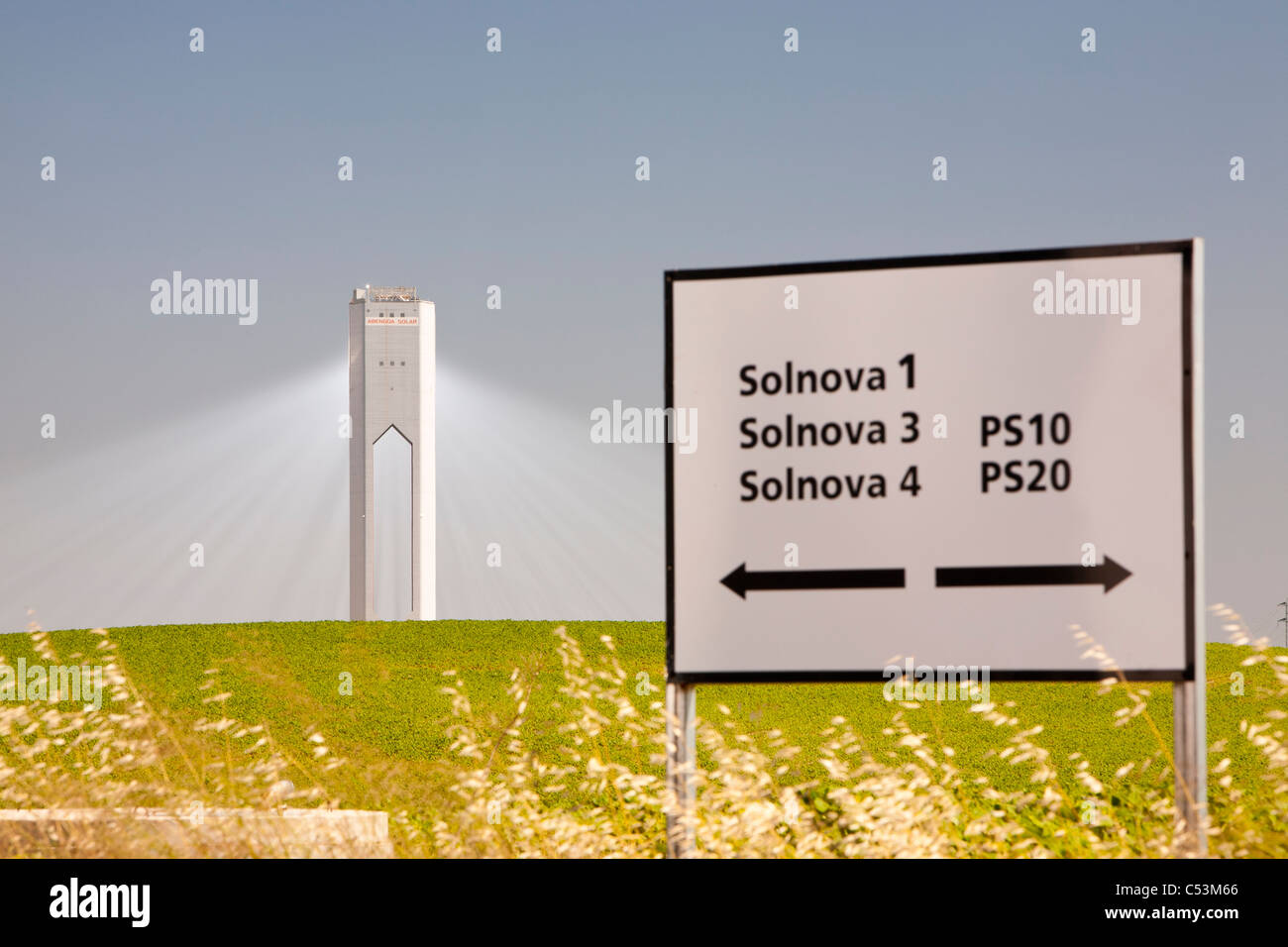 The PS10 solar thermal tower, the only such working solar tower ...