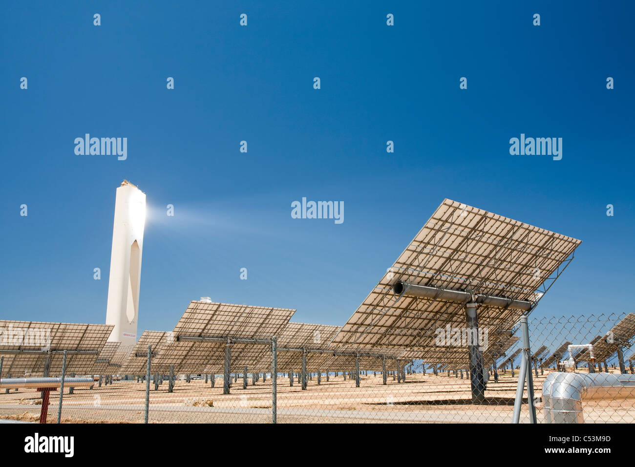 The PS10 solar thermal tower, the only such working solar tower ...