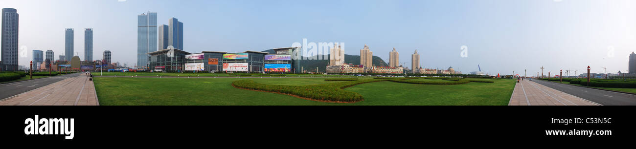Dalian square hi-res stock photography and images - Alamy