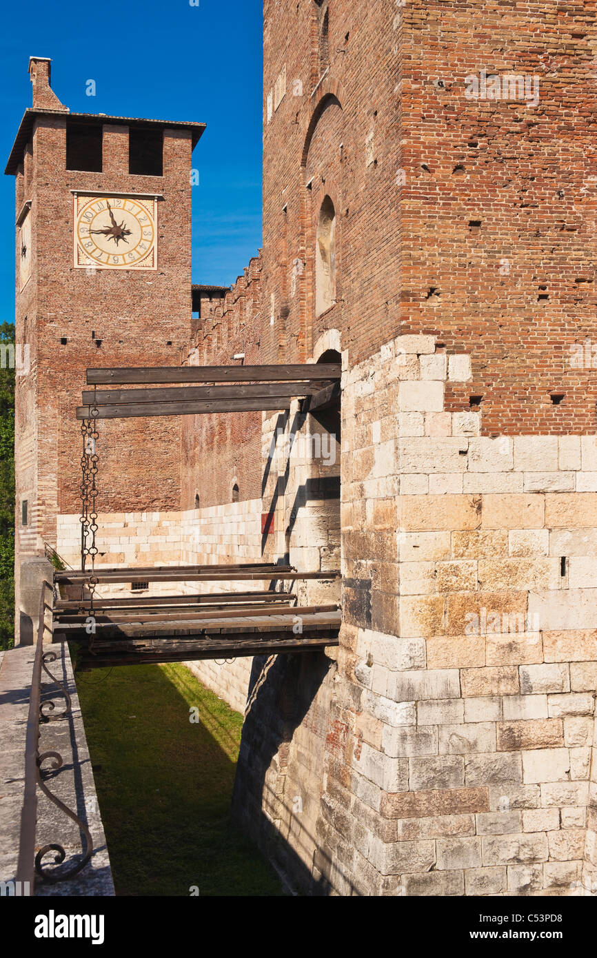Fortress of verona hi-res stock photography and images - Alamy