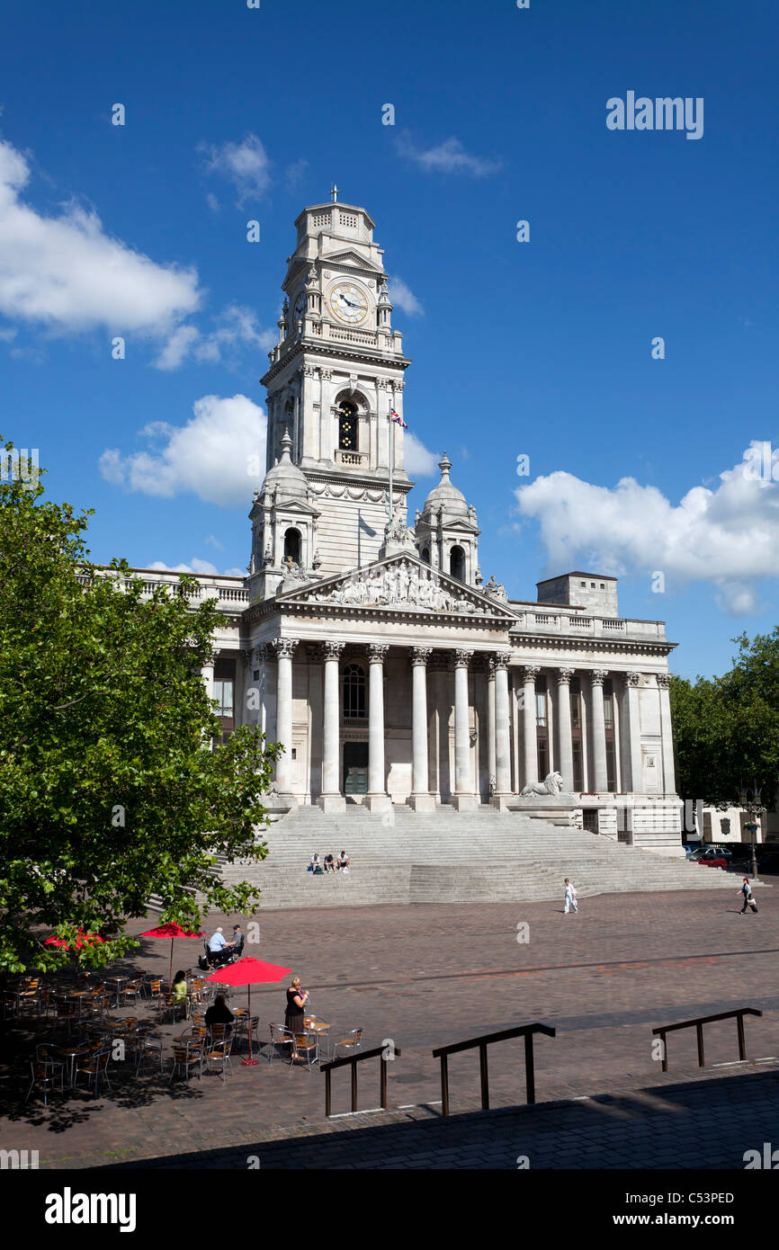 The Guildhall in portsmouth Guildhall square with street cafe umbrellas ...