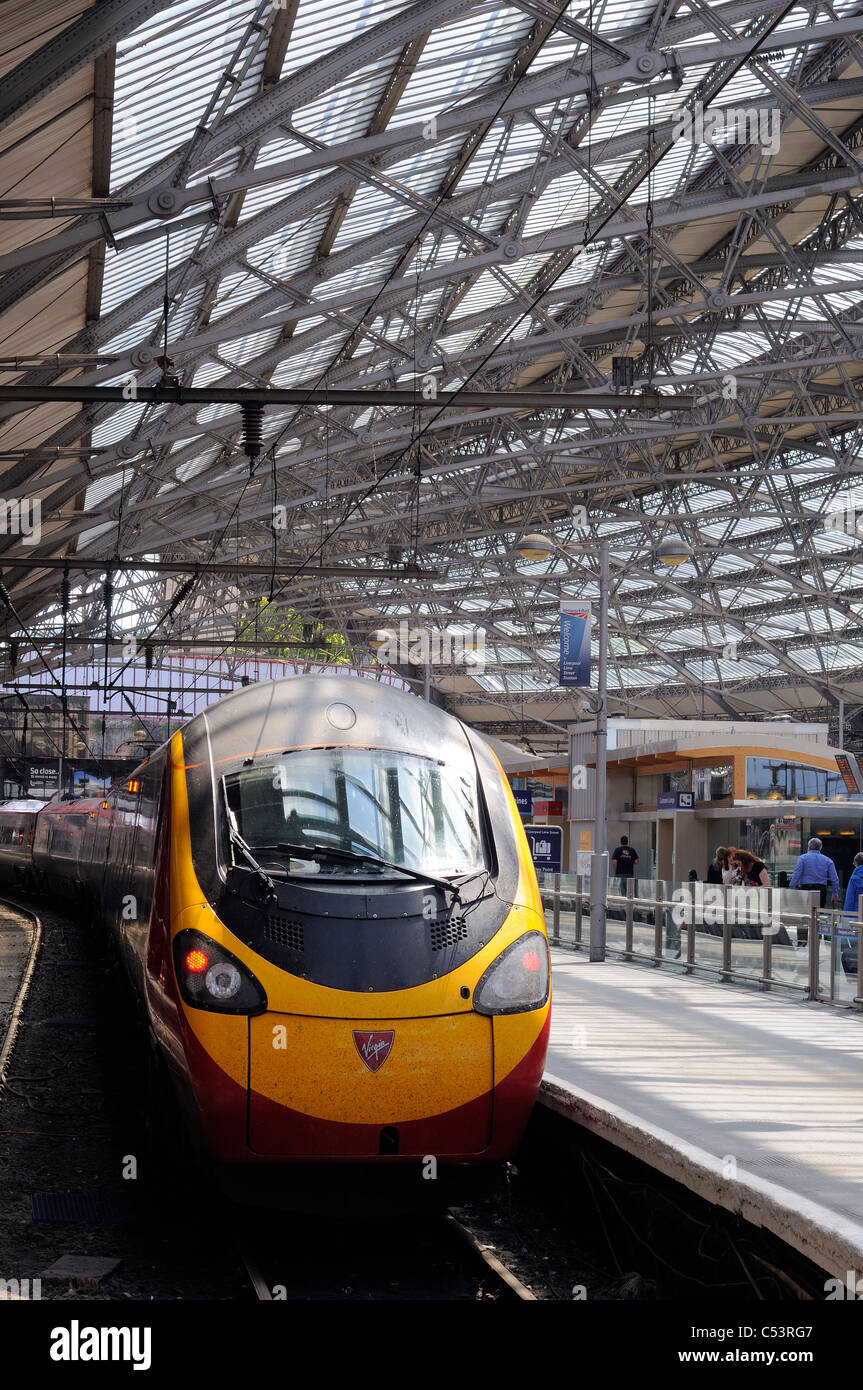 High Speed Virgin Train At The Platform In Lime Street Station ...