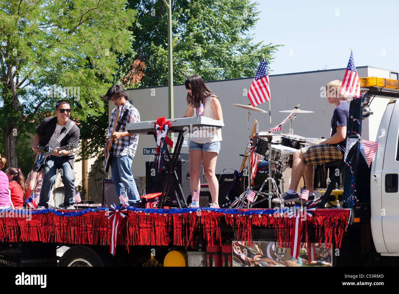 SAN JOSE, CA, USA - JULY 4: 4th of July Rose, White and Blue Parade ...