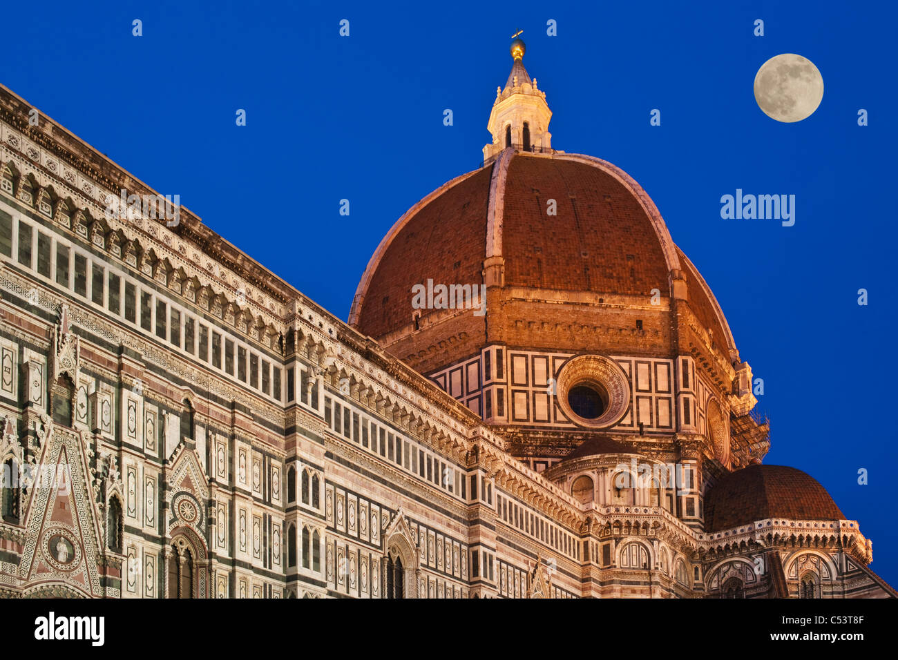 Full moon renaissance hi-res stock photography and images - Alamy