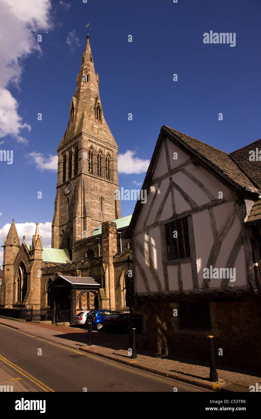 Historic guild hall hi-res stock photography and images - Alamy