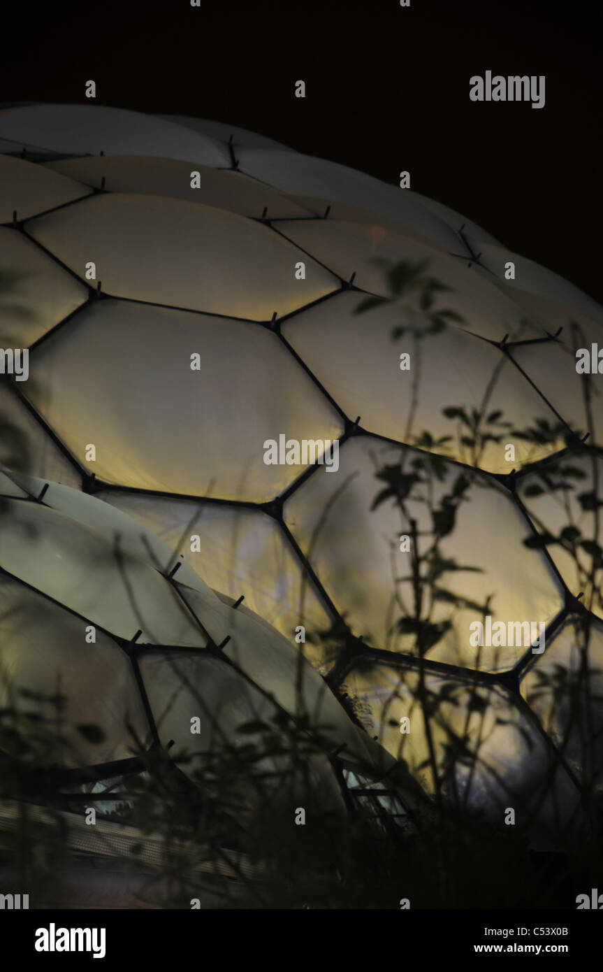 Eden project biome silhouette hi-res stock photography and images - Alamy