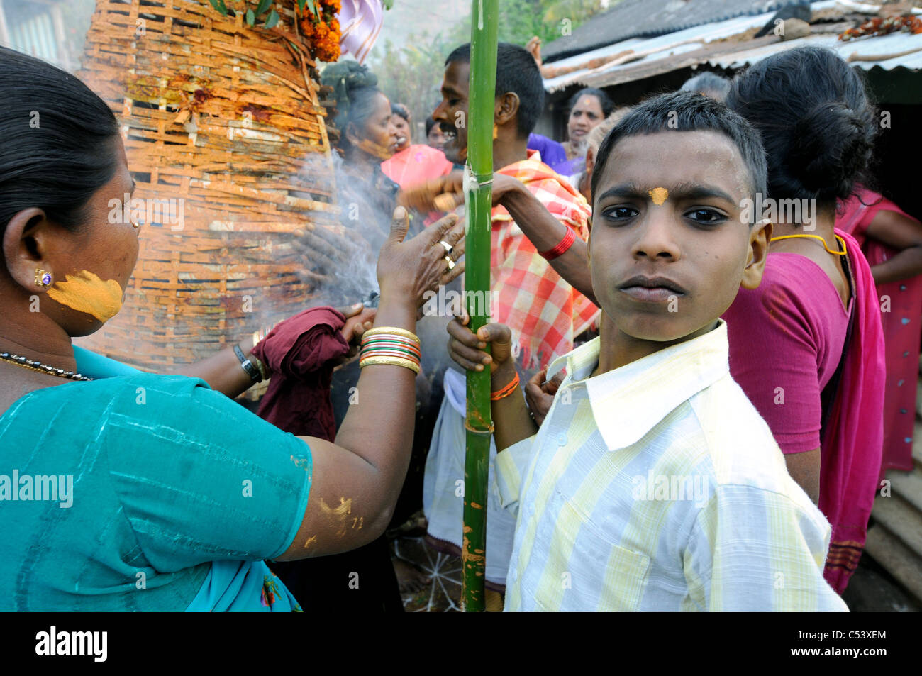 Hindu ritual hi-res stock photography and images - Alamy