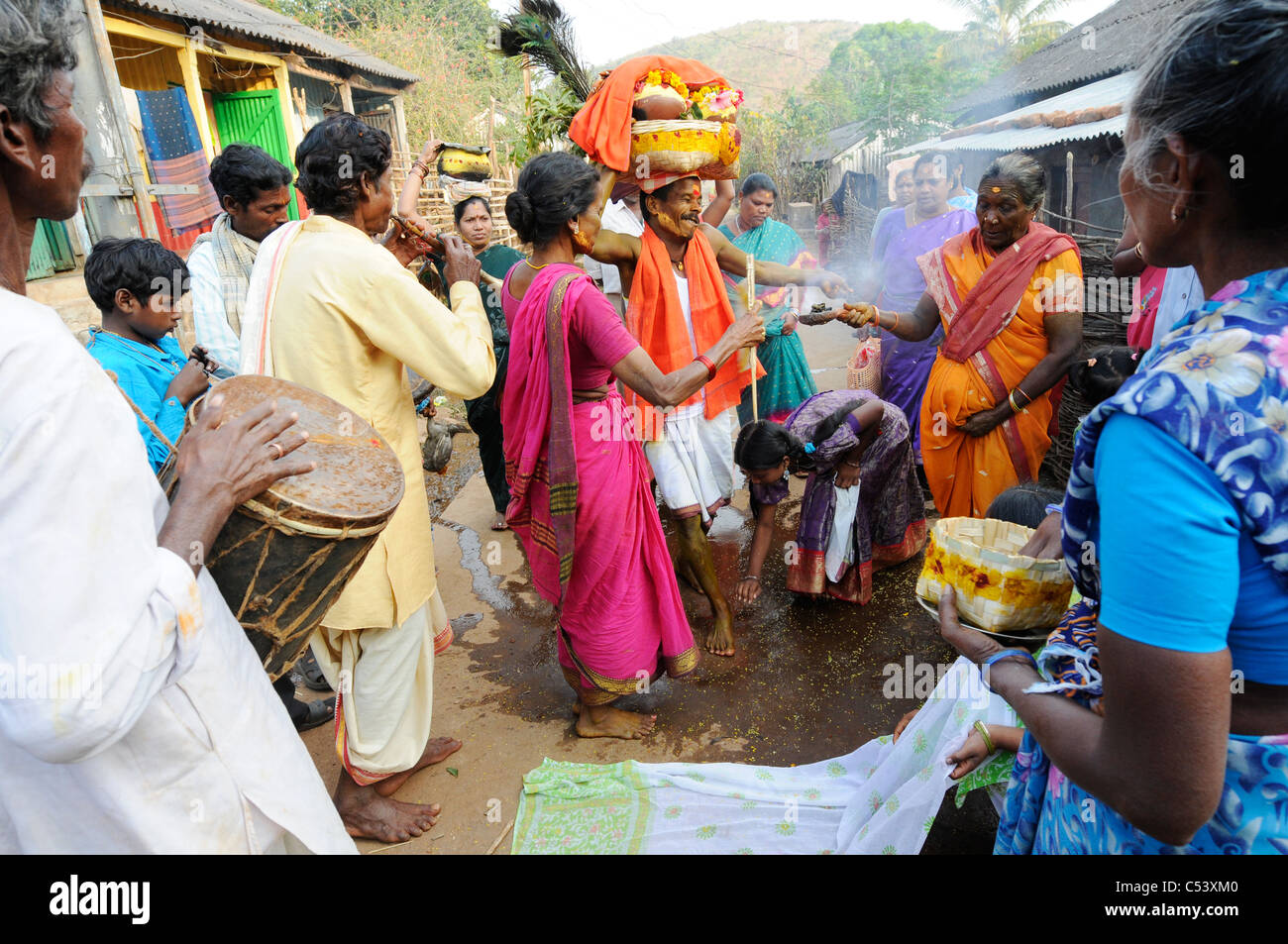 Trance ritual hi-res stock photography and images - Alamy
