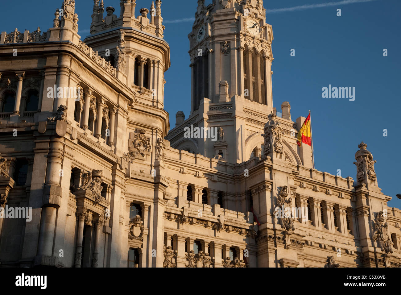 Government building madrid hi-res stock photography and images - Alamy