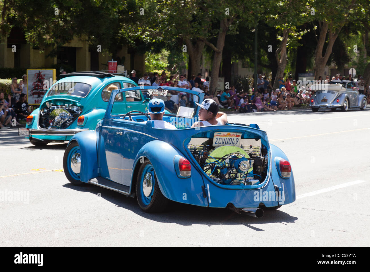 SAN JOSE, CA, USA - JULY 4: 4th of July Rose, White and Blue Parade. It ...