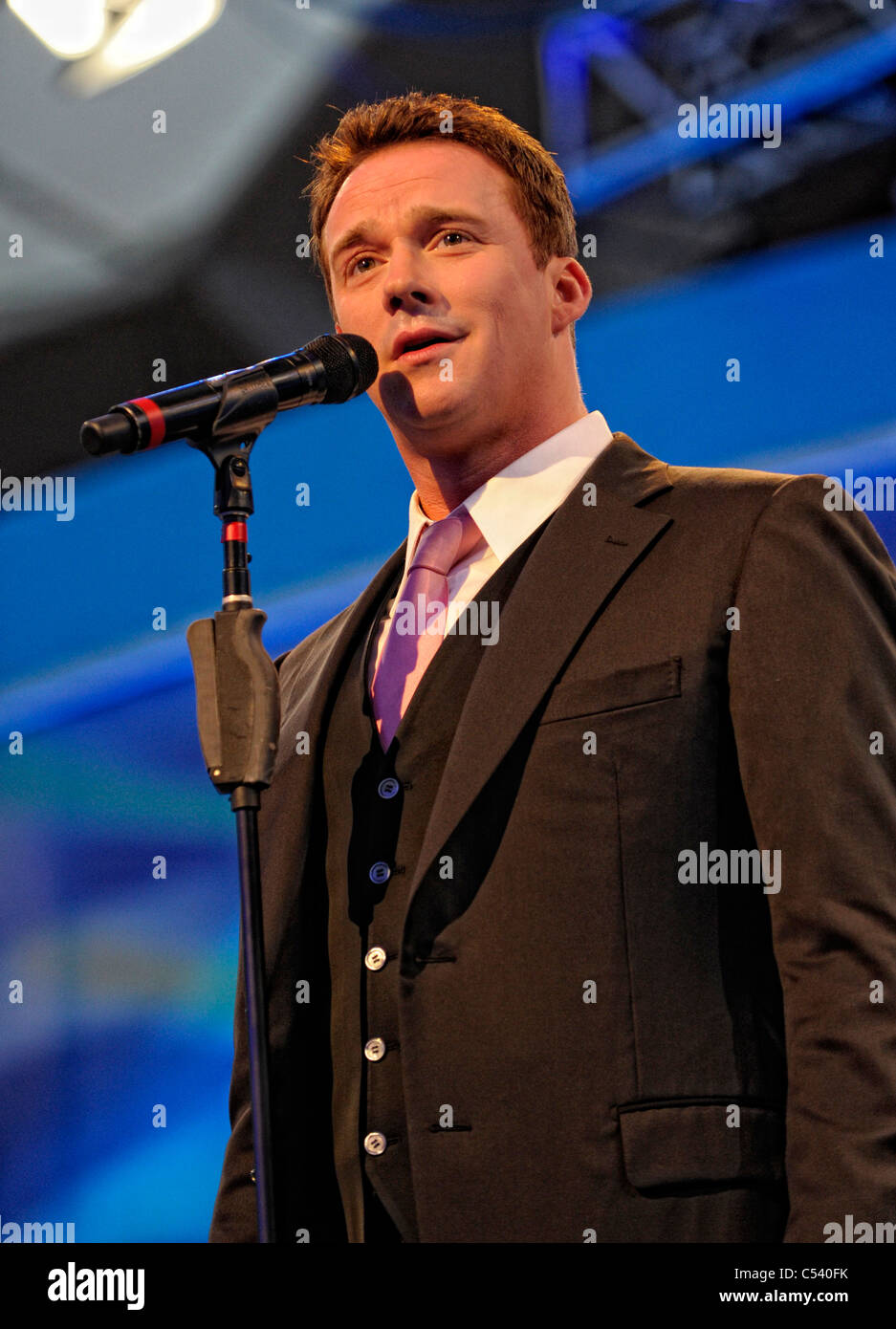 Opera singer russell watson hi-res stock photography and images - Alamy