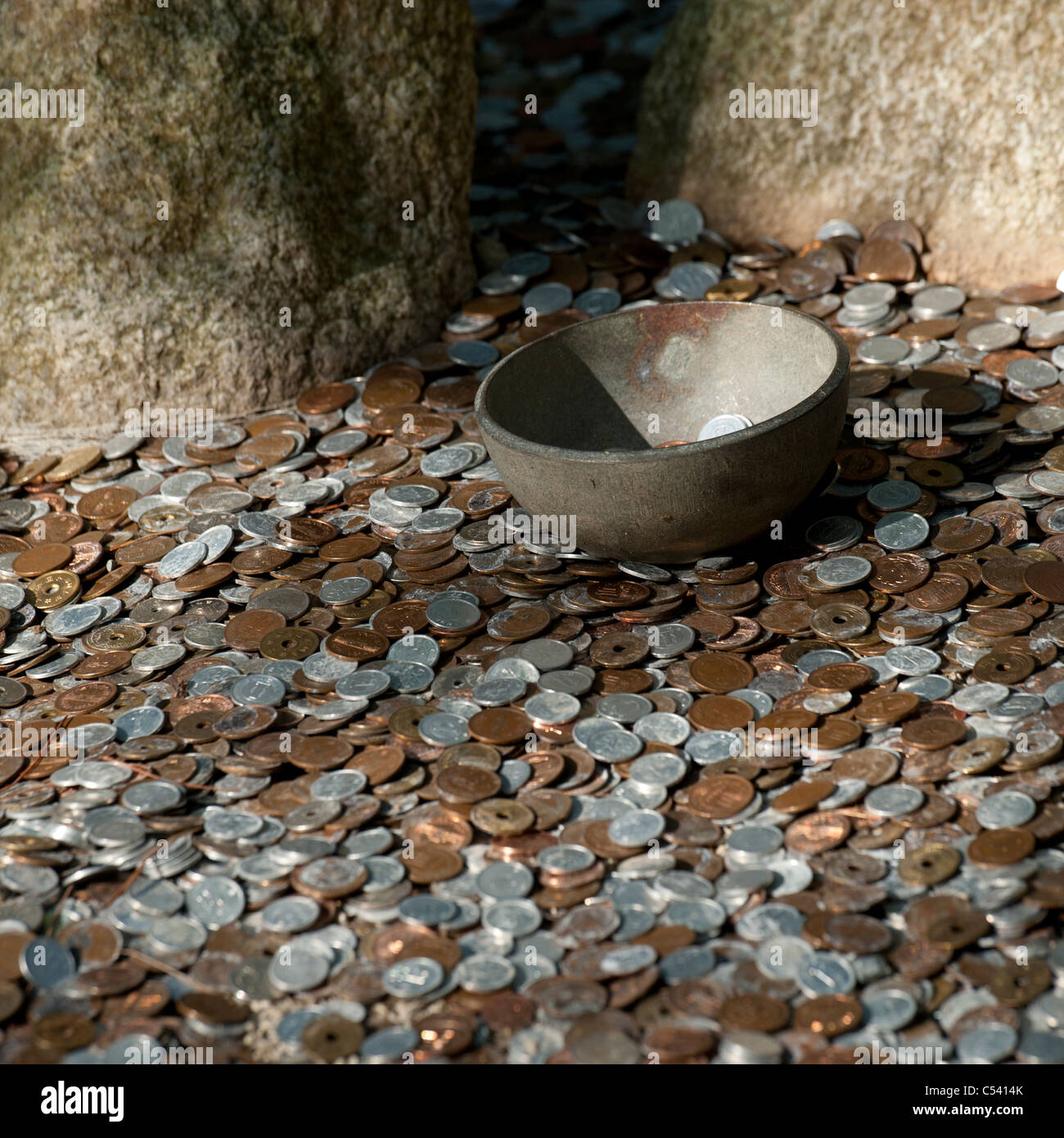 Japanese coins in Kinkaku-Ji Temple, Kyoto, Japan Stock Photo - Alamy